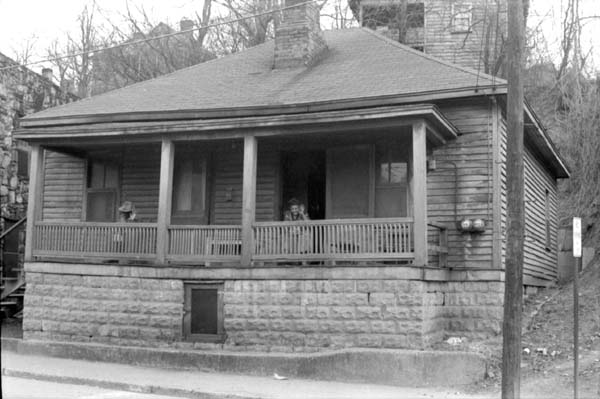 Minnie Lynch, 80 Valley Street – Buncombe County Special Collections